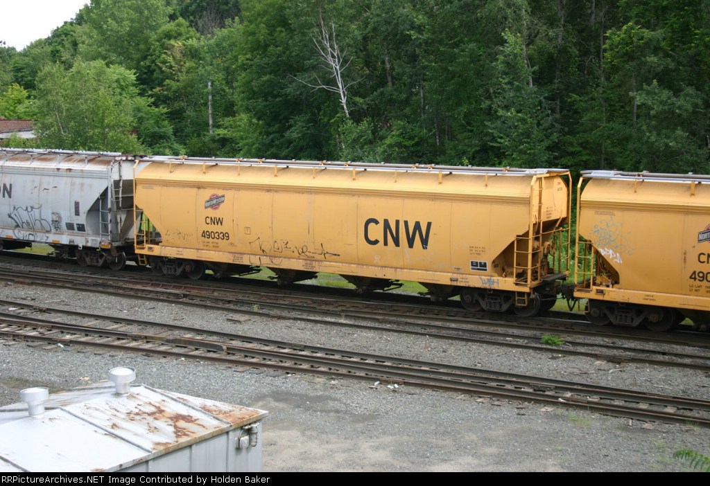 CNW 490339